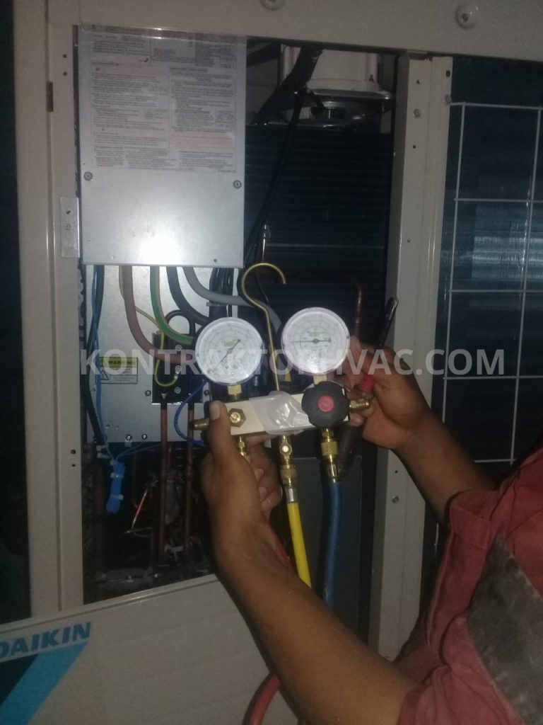 Melakukan Pengecekan Ampere (arus) & Tekanan Refrigerant AC Split