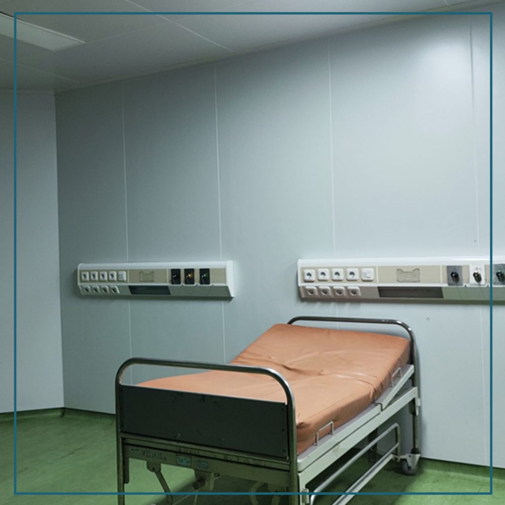Ruang Cath Lab (catheterization laboratory)
